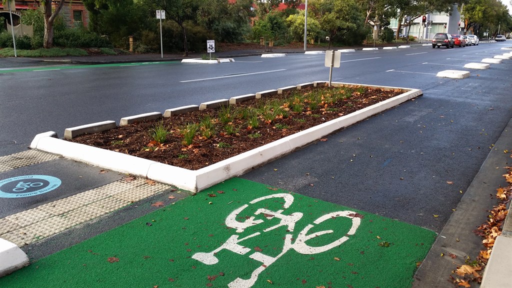 Flashback Friday – Adelaide: Frome Street Bikeway – Cycling in Christchurch