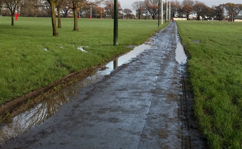 More messy pathways in winter – Cycling in Christchurch